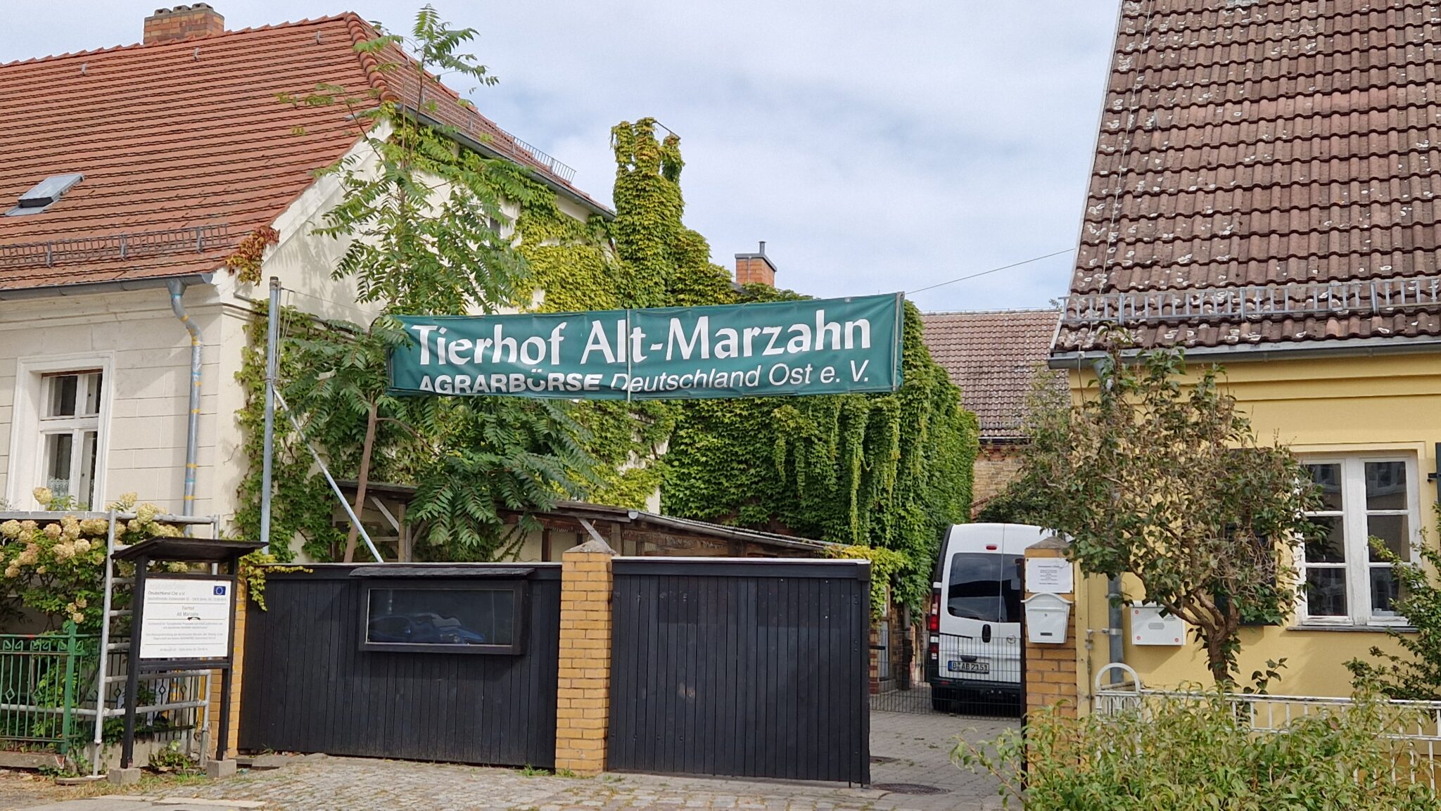 Tour ins Dorf von Alt-Marzahn – Berlin affin